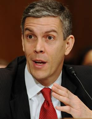 Duncan pushes back against private lenders
