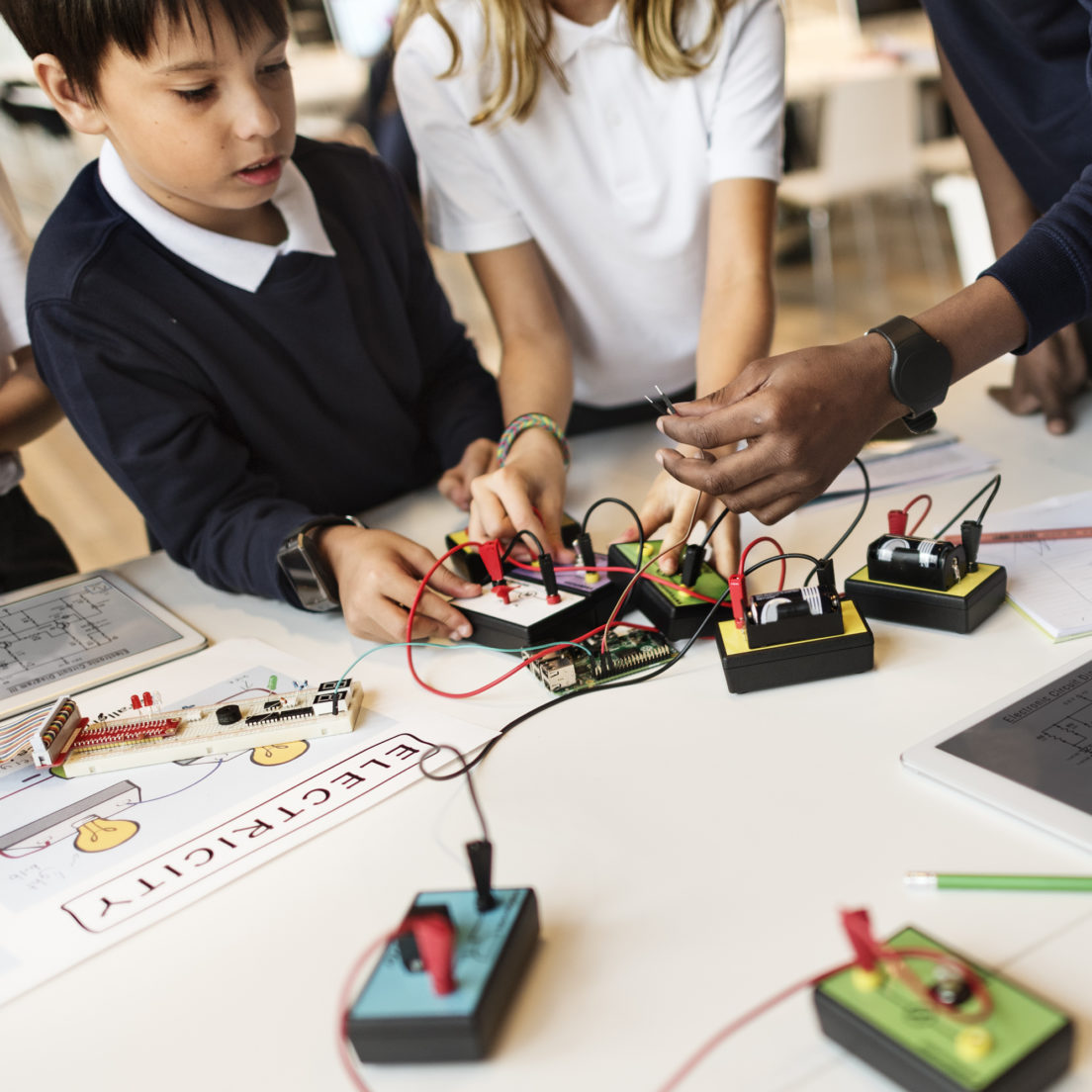 The 2 stages of successful early STEM education